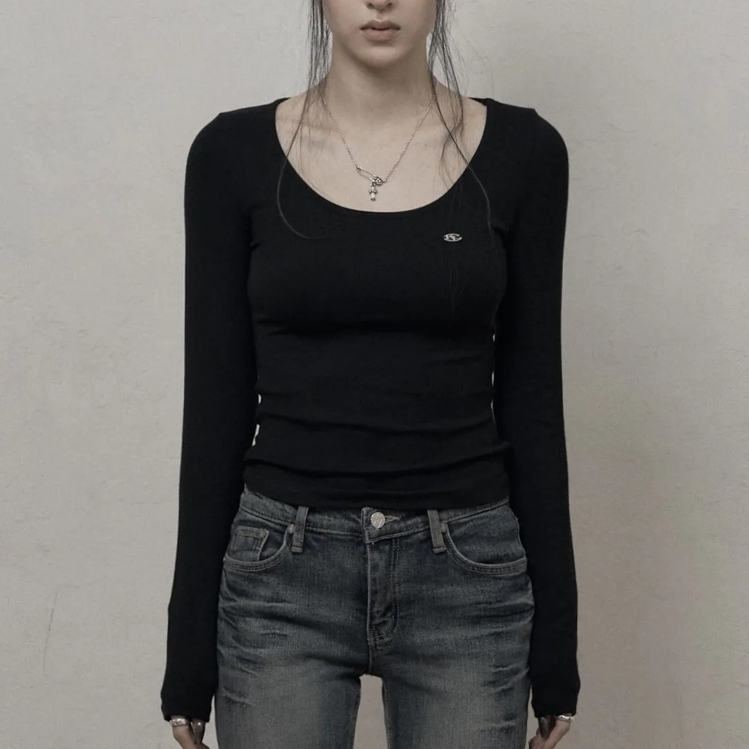 Basic U-neck T-shirt (black) - 감도 깊은 취향 셀렉트샵 29CM