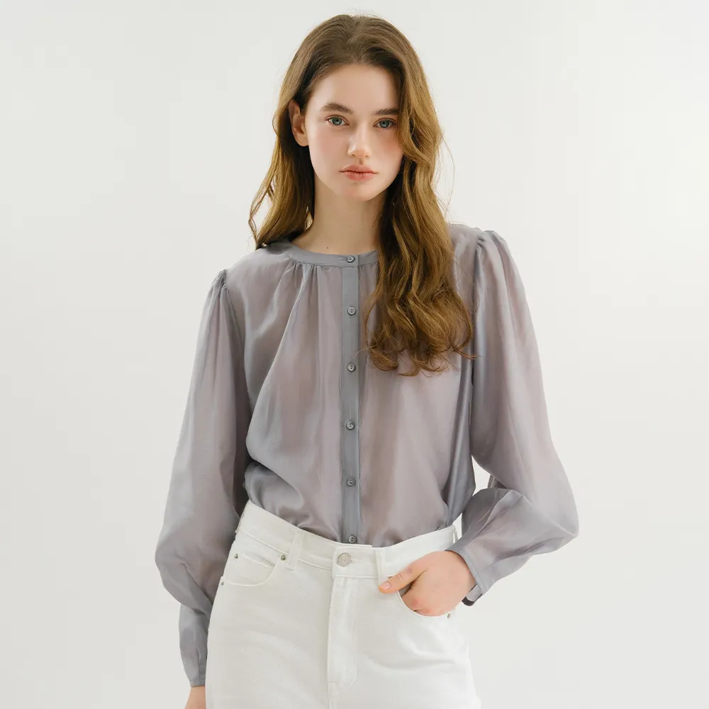 D Anna Glossy Shirring Blouse_Moonbeam - 감도 깊은 취향 셀렉트샵 29CM
