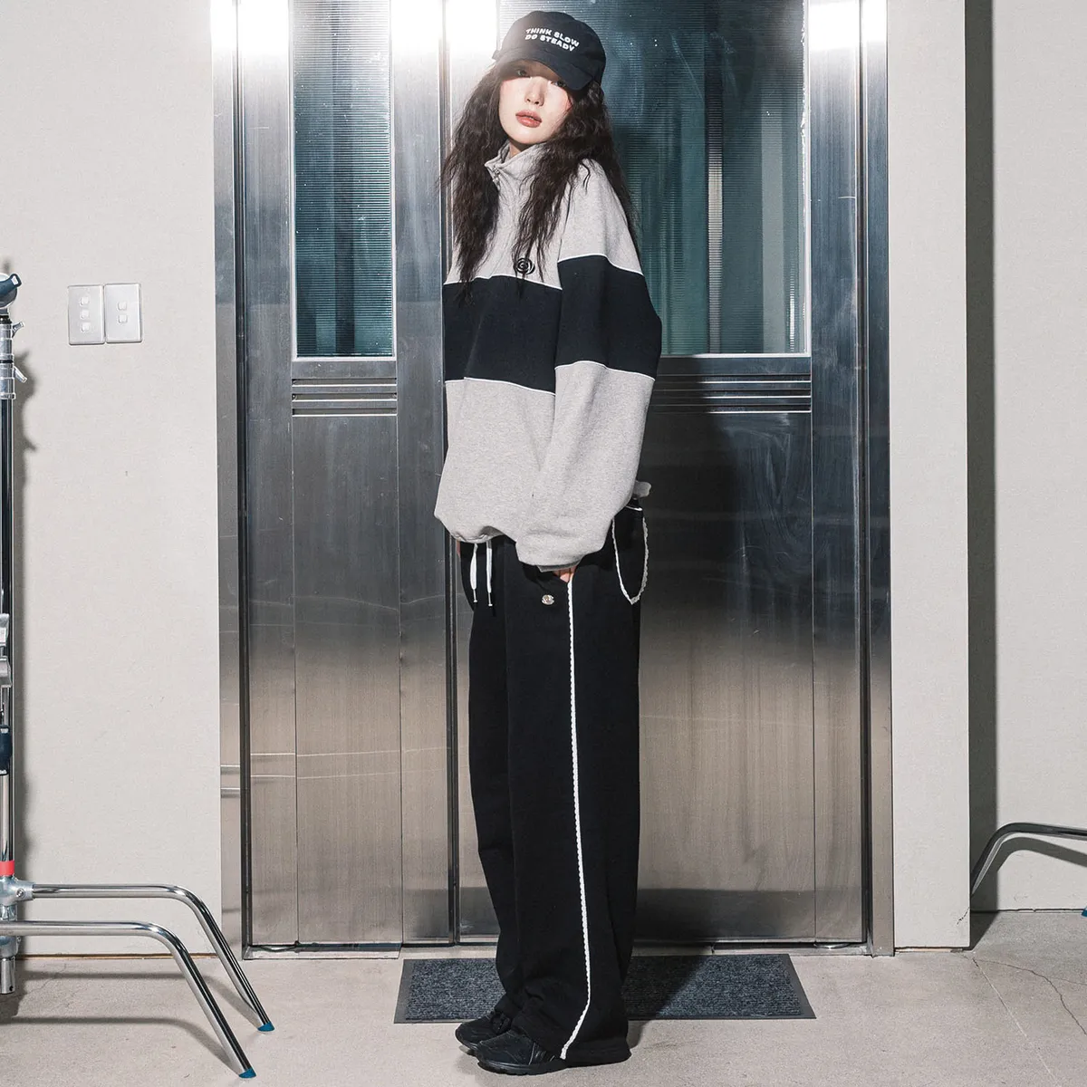 ROSE LACE SWEATPANTS(BLACK) - 감도 깊은 취향 셀렉트샵 29CM