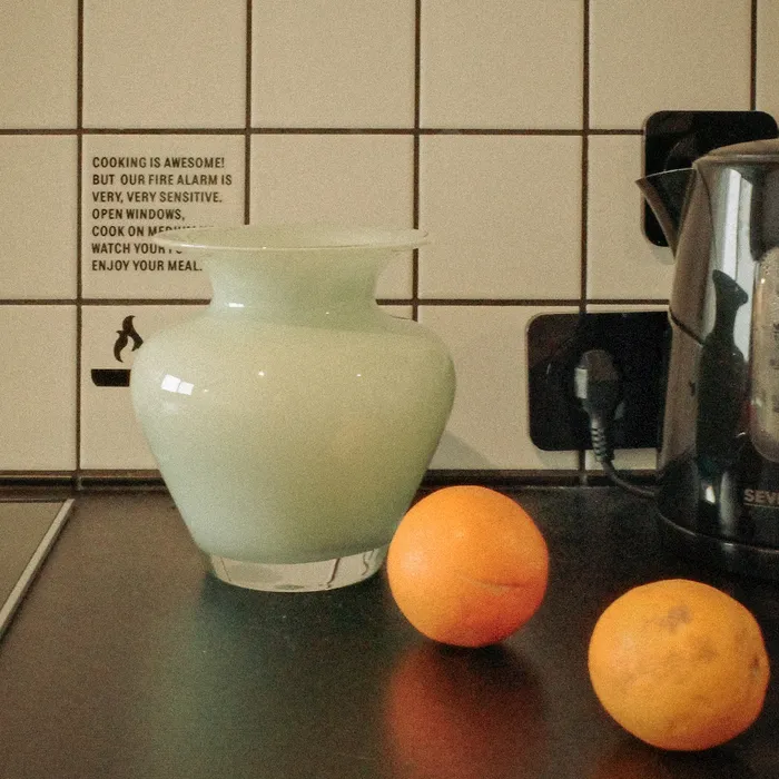 [EPOK 에포크] 올리브 미스트 글라스 화병 유리 꽃병 - 감도 깊은 취향 셀렉트샵 29CM