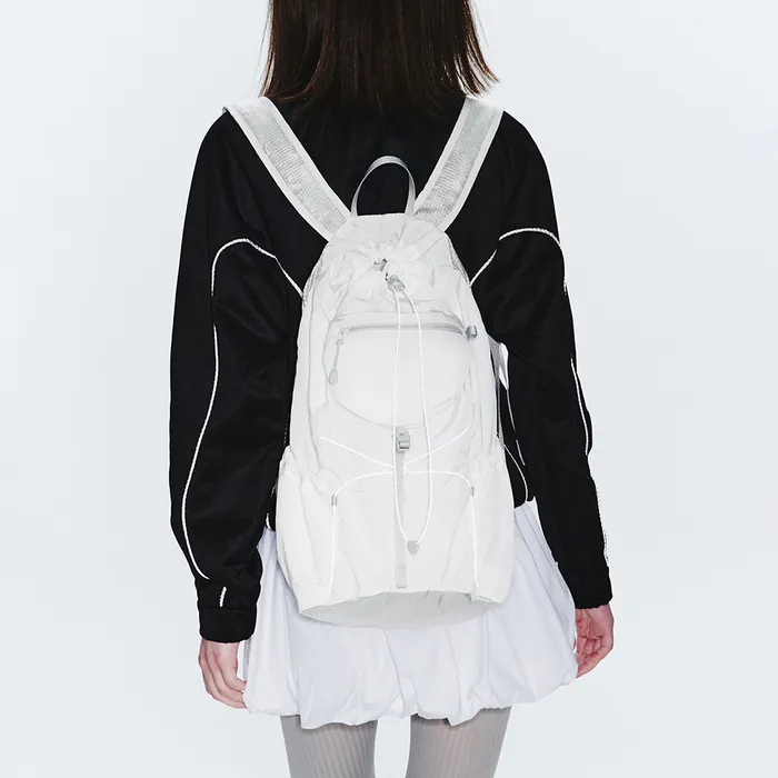 AIRY POCKET BACKPACK - WHITE - 감도 깊은 취향 셀렉트샵 29CM