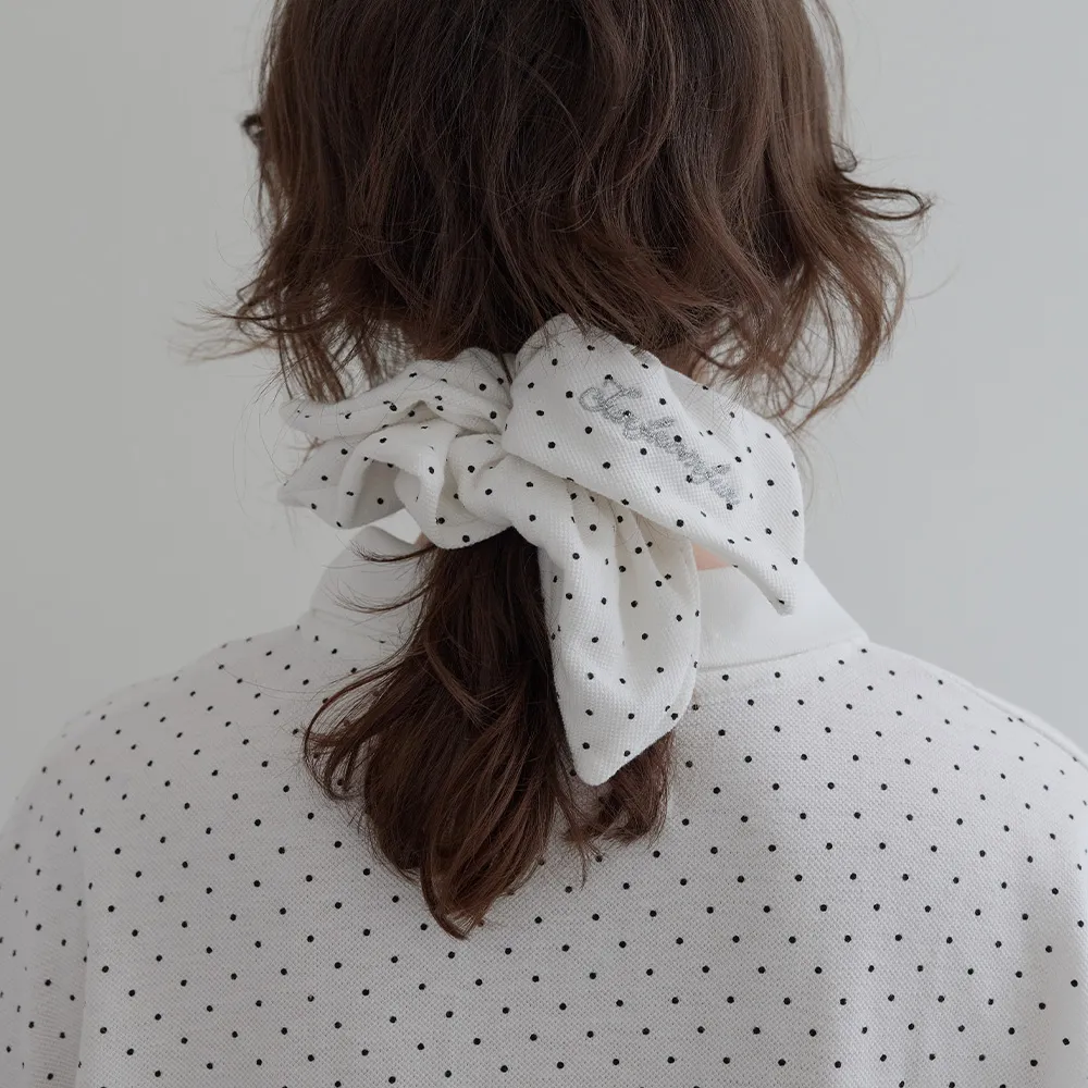 Square pk Scrunchies (White) - 감도 깊은 취향 셀렉트샵 29CM