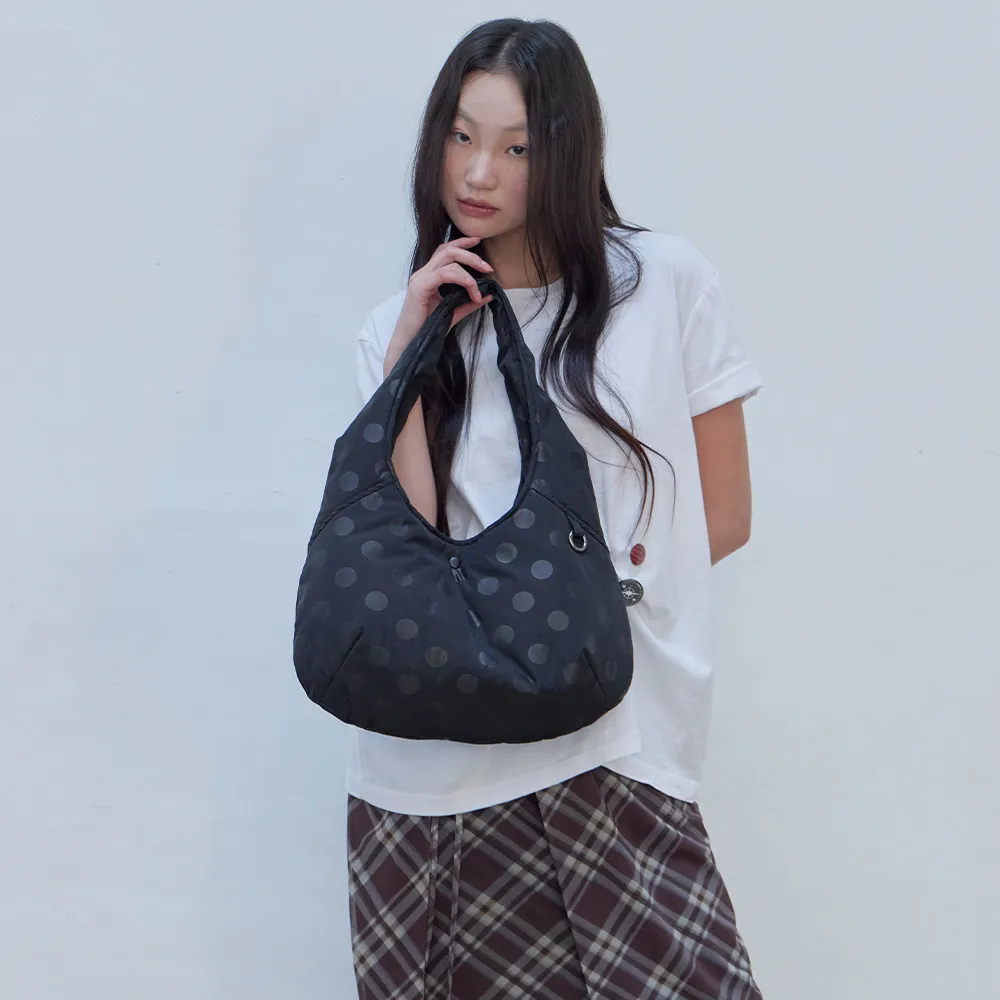 dot pebble bag (BK) - 감도 깊은 취향 셀렉트샵 29CM