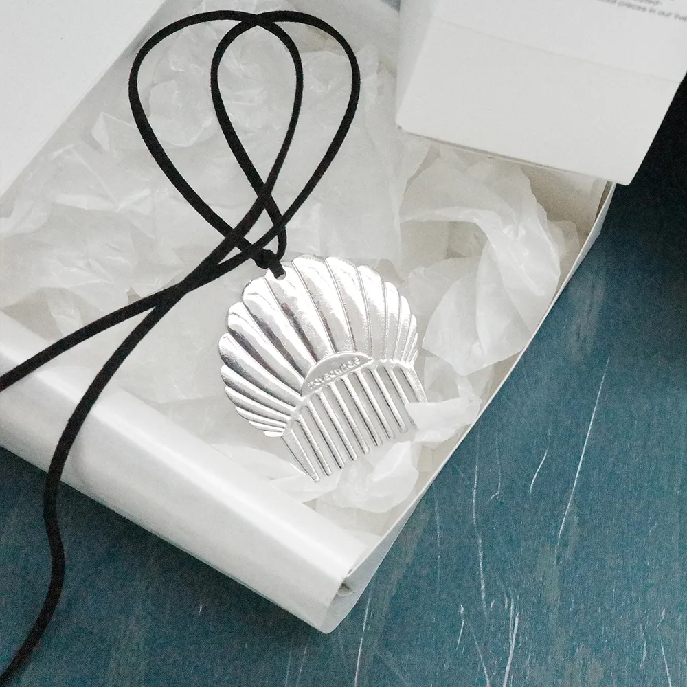 [선물포장] shell keyring (SI+BLACK STRING) - 감도 깊은 취향 셀렉트샵 29CM