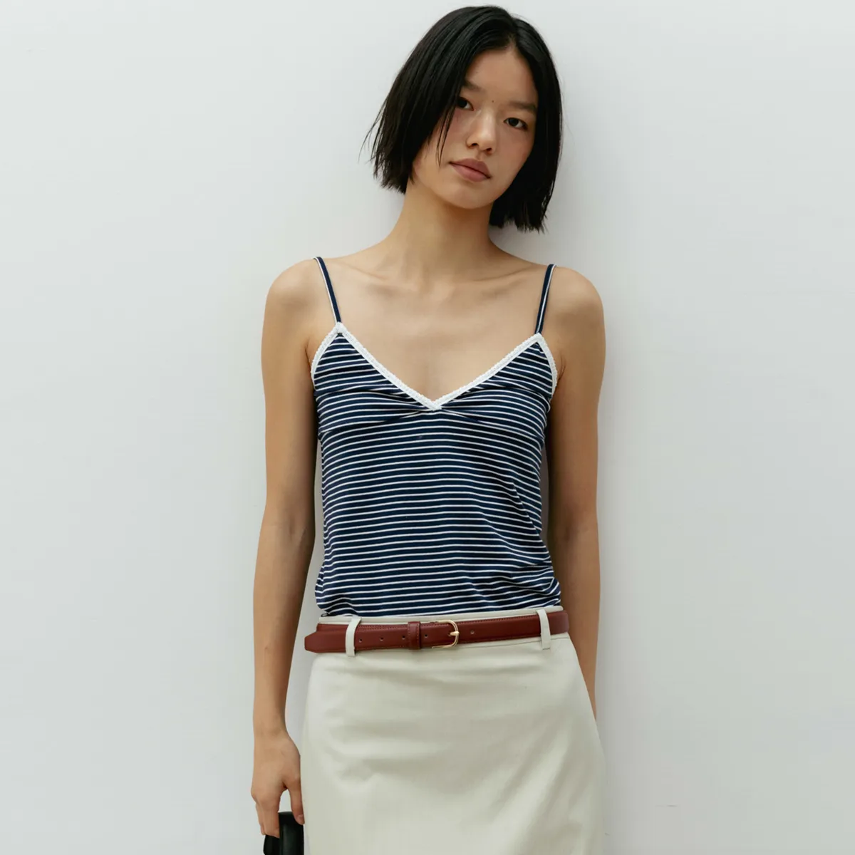 Lace Sleeveless Top(Navy) - 감도 깊은 취향 셀렉트샵 29CM