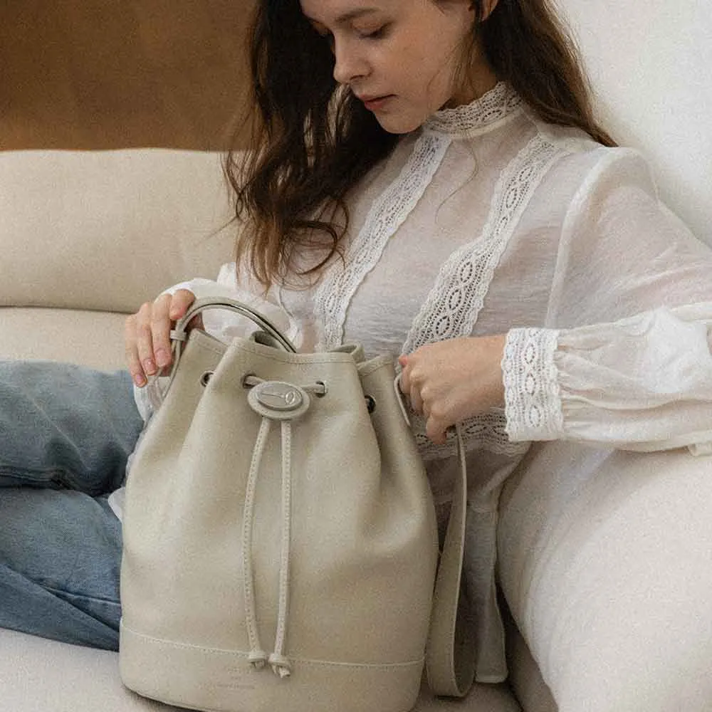 Cle de bucket bag _3colors - 감도 깊은 취향 셀렉트샵 29CM