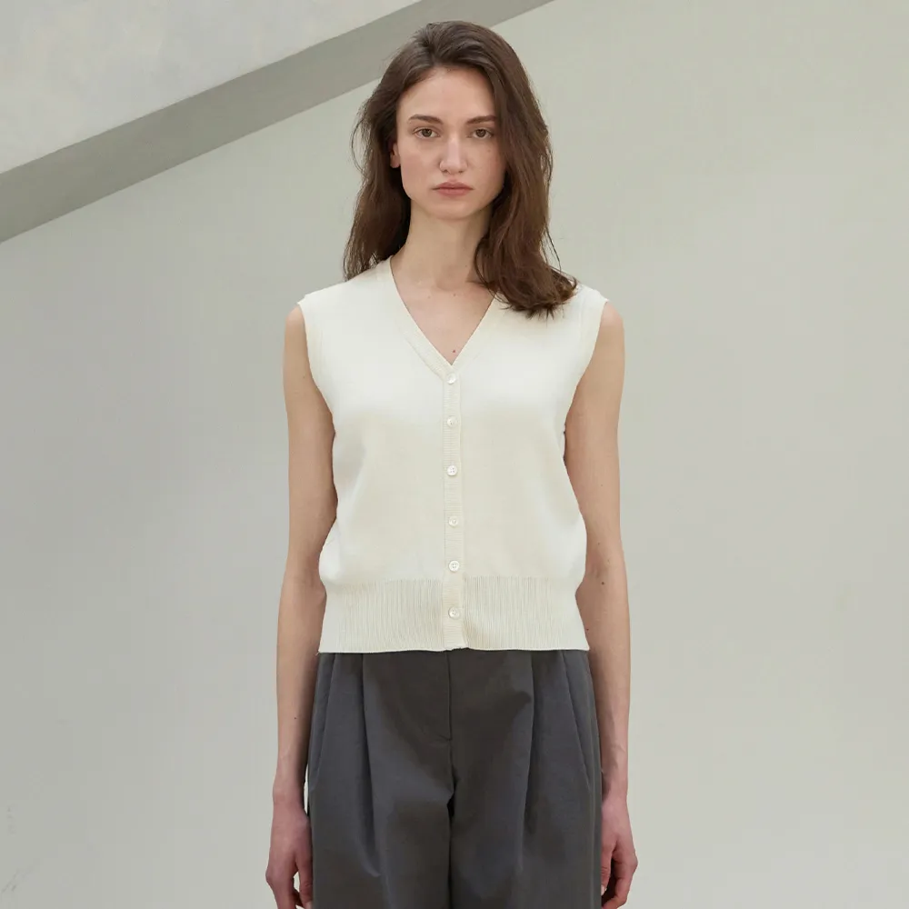 Dein V-Neck Knit Vest - Ivory - 감도 깊은 취향 셀렉트샵 29CM