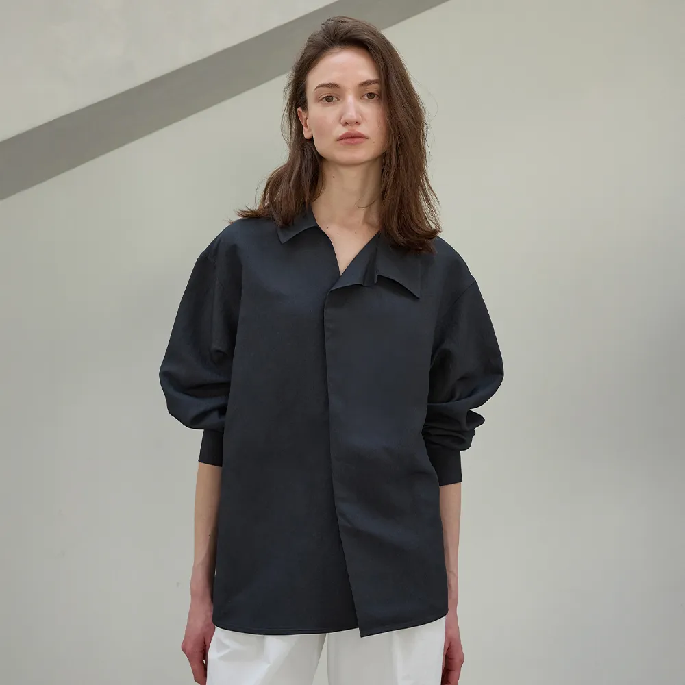 Diagonal Line Shirt Blouse - Charcoal - 감도 깊은 취향 셀렉트샵 29CM