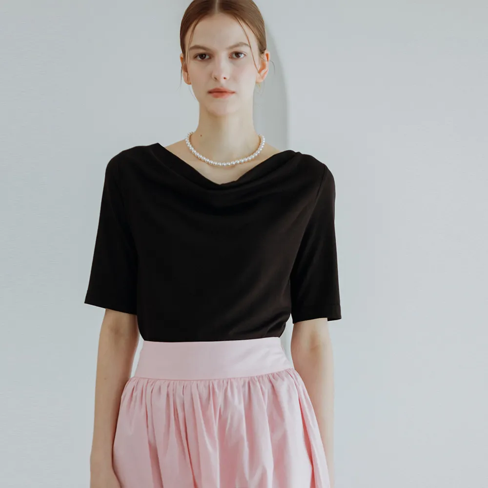 DRAPE SHIRRING TEE BLACK 드레이프 셔링 티 블랙 - 감도 깊은 취향 셀렉트샵 29CM