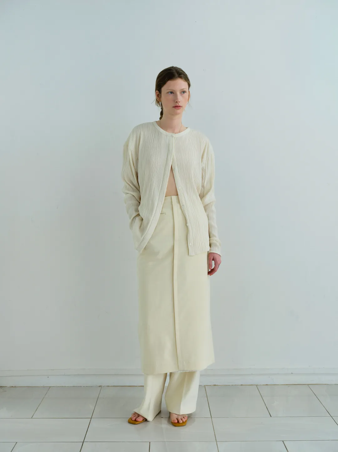 [7차 재입고] hidden pleats blouse (ivory) - 감도 깊은 취향 셀렉트샵 29CM