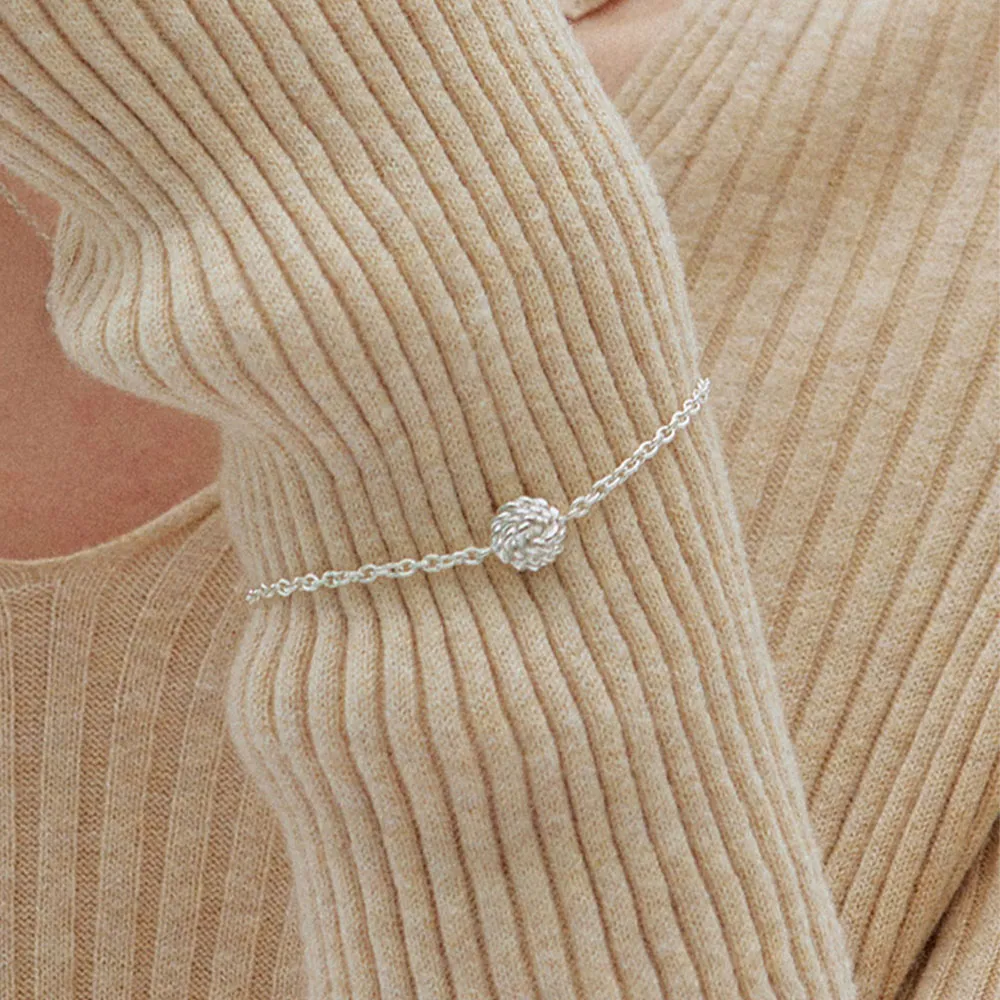 M THREAD SWIRL CHAIN BRACELET - 감도 깊은 취향 셀렉트샵 29CM