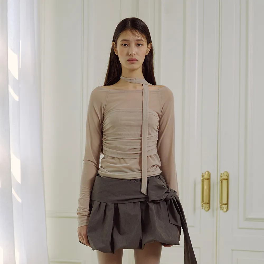 MESH RIBBON OFF-SHOULDER DRAPE TOP, BEIGE - 감도 깊은 취향 셀렉트샵 29CM