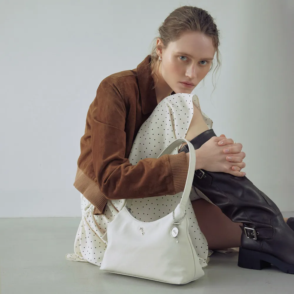 재팬 레더 미니 8105 Black Tan 드래곤백 - 감도 깊은 취향 셀렉트샵 29CM