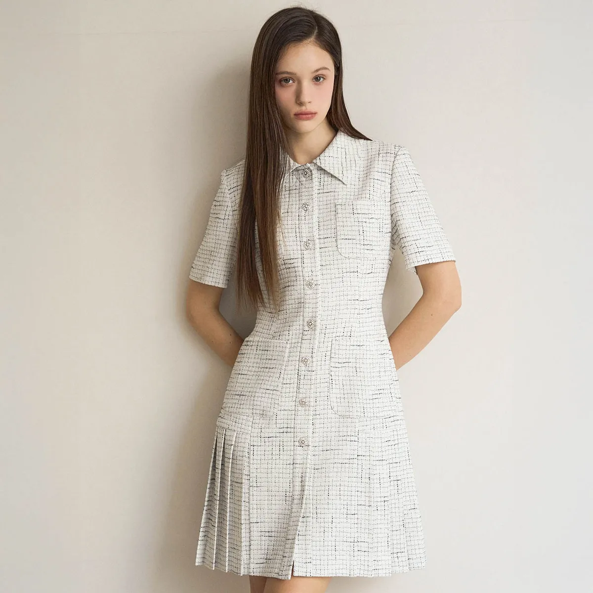 25SS 칼라 111 원파인데이 트윙클 플리츠 트위드 원피스 아이보리 - 감도 깊은 취향 셀렉트샵 29CM