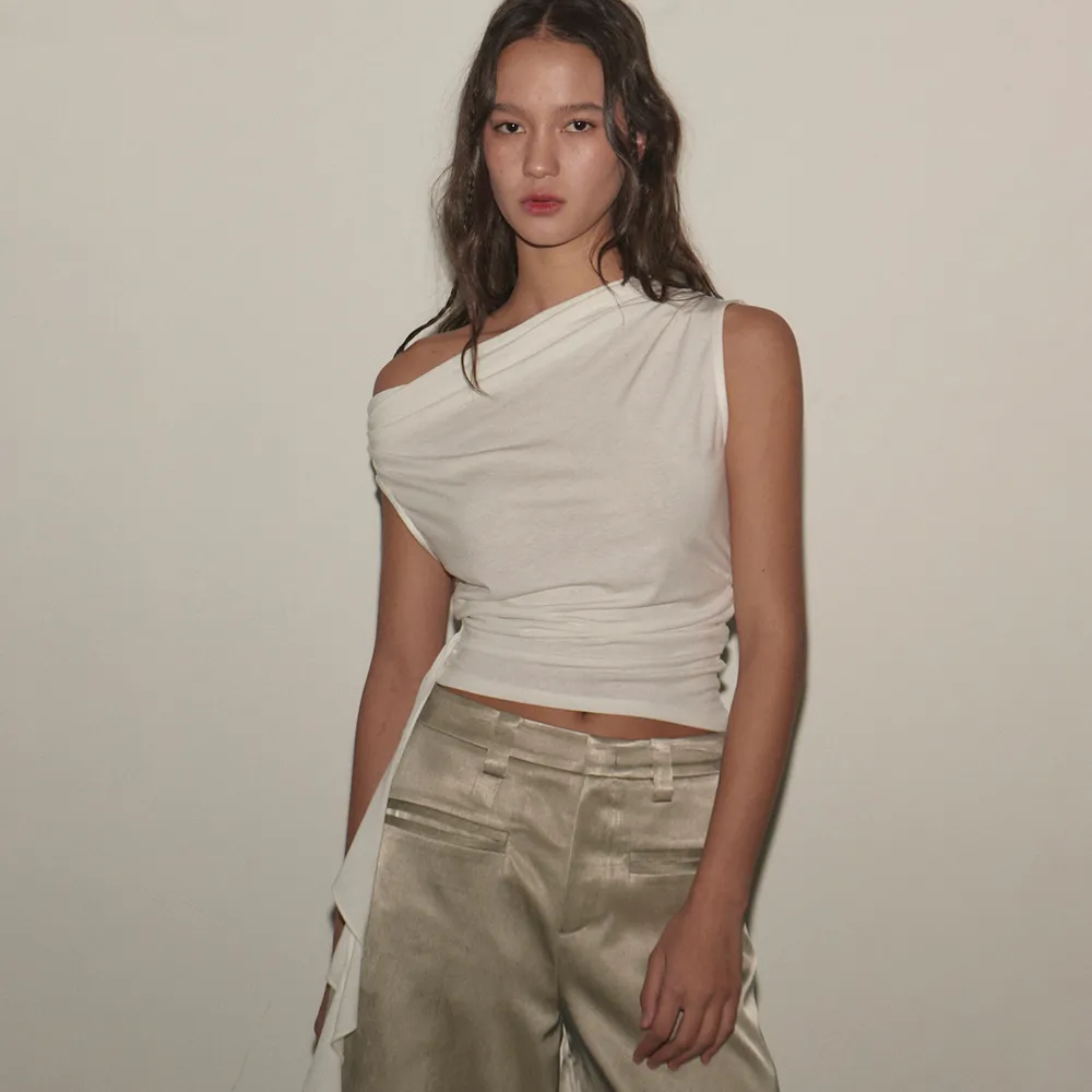 SIENNA DRAPING TOP_WHITE - 감도 깊은 취향 셀렉트샵 29CM