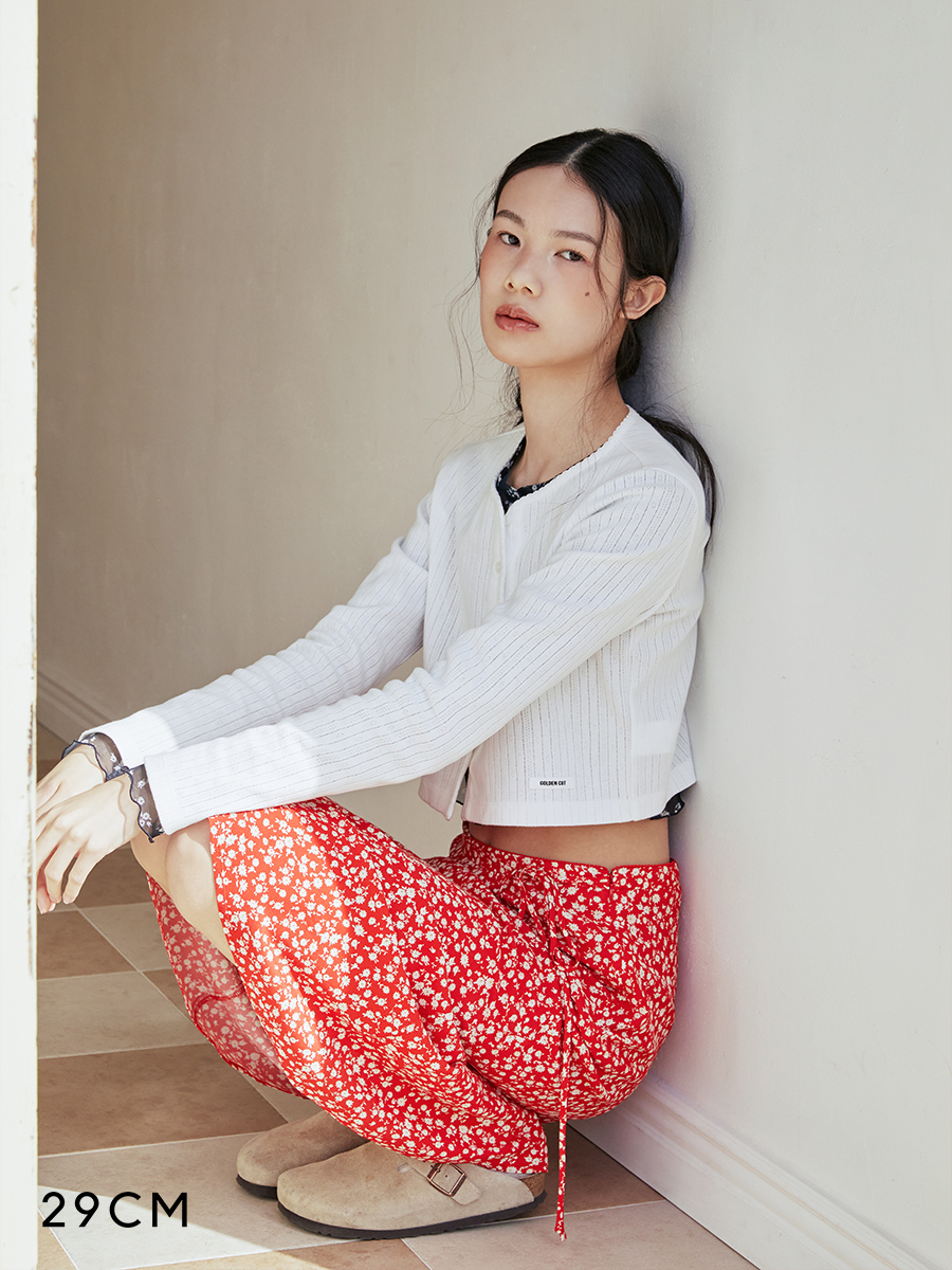 [지현서 PICK][29CM 단독] 로고 패치 코튼 크롭 가디건 7215240401 - 감도 깊은 취향 셀렉트샵 29CM