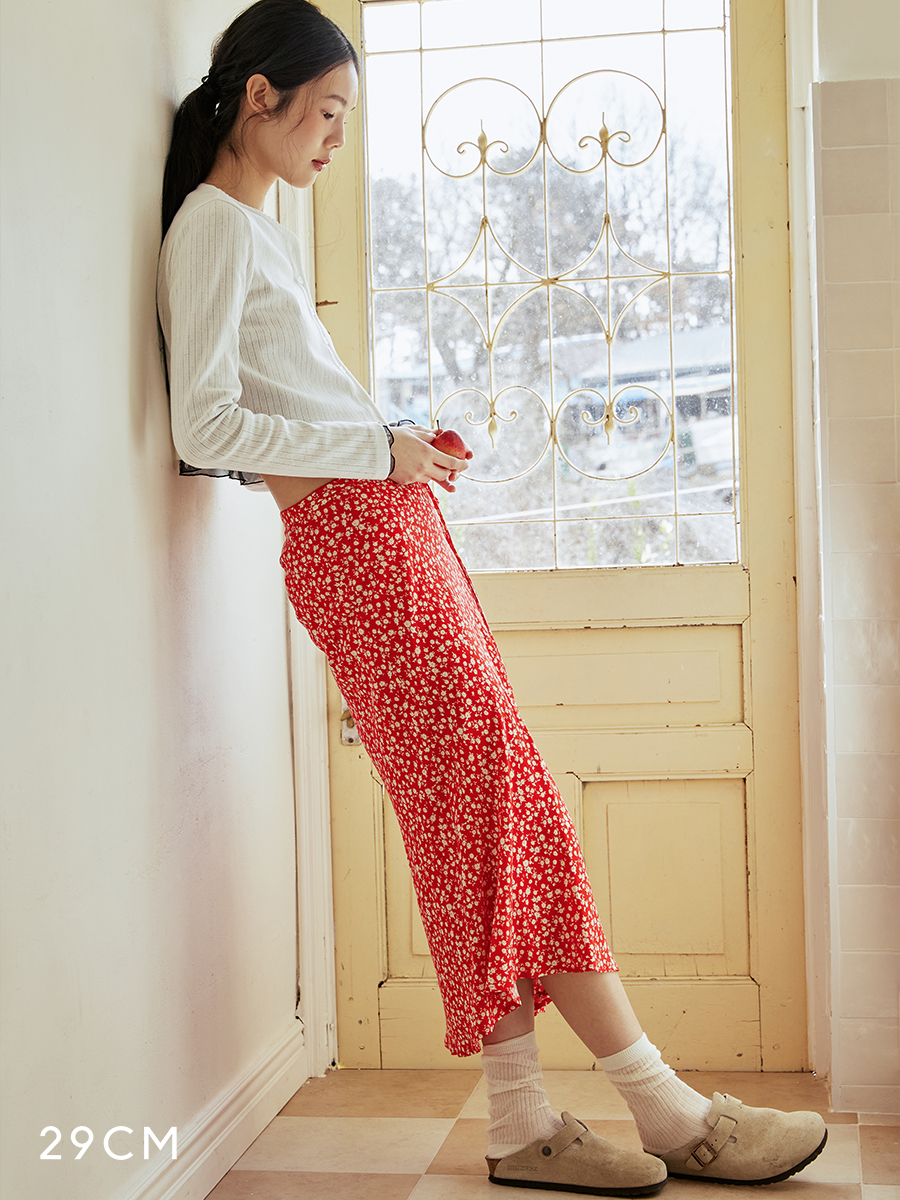 [지현서 PICK][29CM 단독] 로고 패치 코튼 크롭 가디건 7215240401 - 감도 깊은 취향 셀렉트샵 29CM