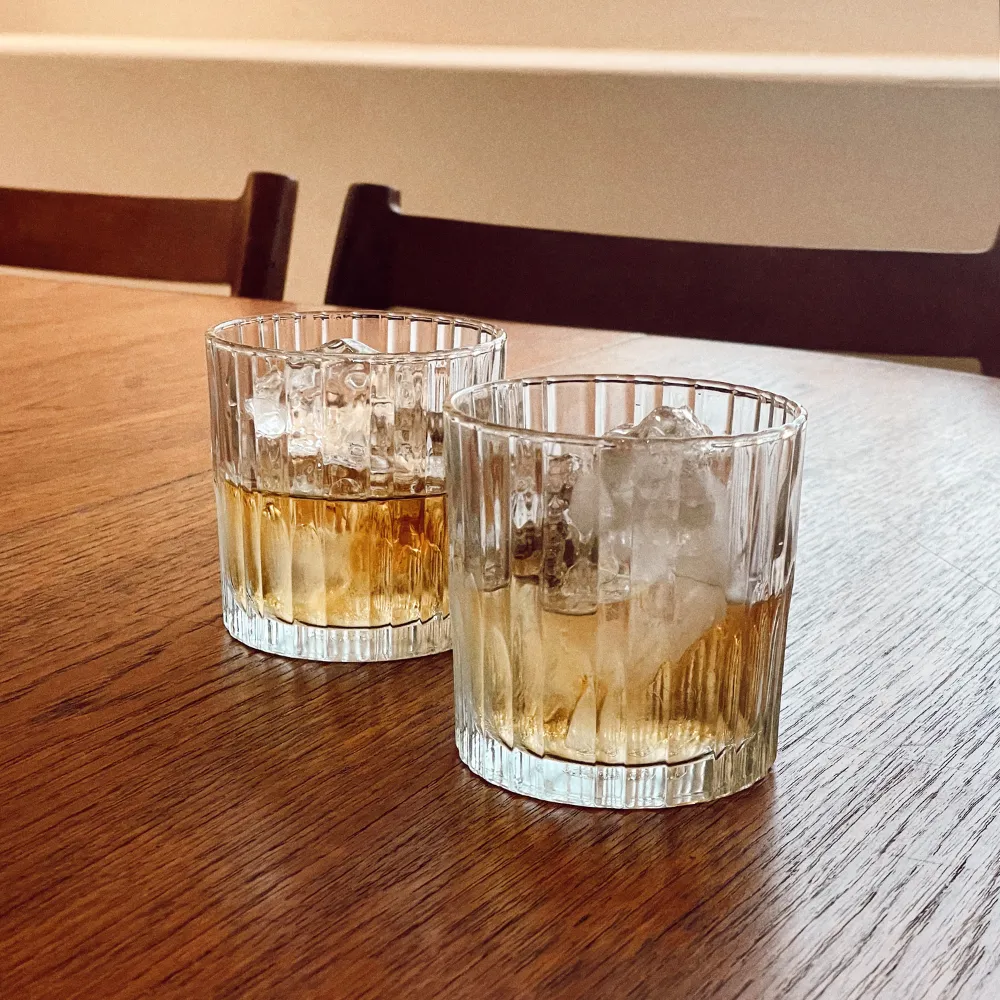 플리츠 위스키 글라스 Pleats Whiskey Glass 300ml - 감도 깊은 취향 셀렉트샵 29CM