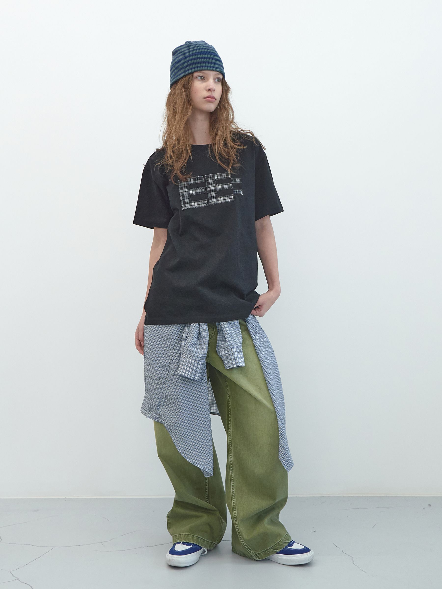 픽셀 로고 박시 티셔츠 (Black) - 감도 깊은 취향 셀렉트샵 29CM