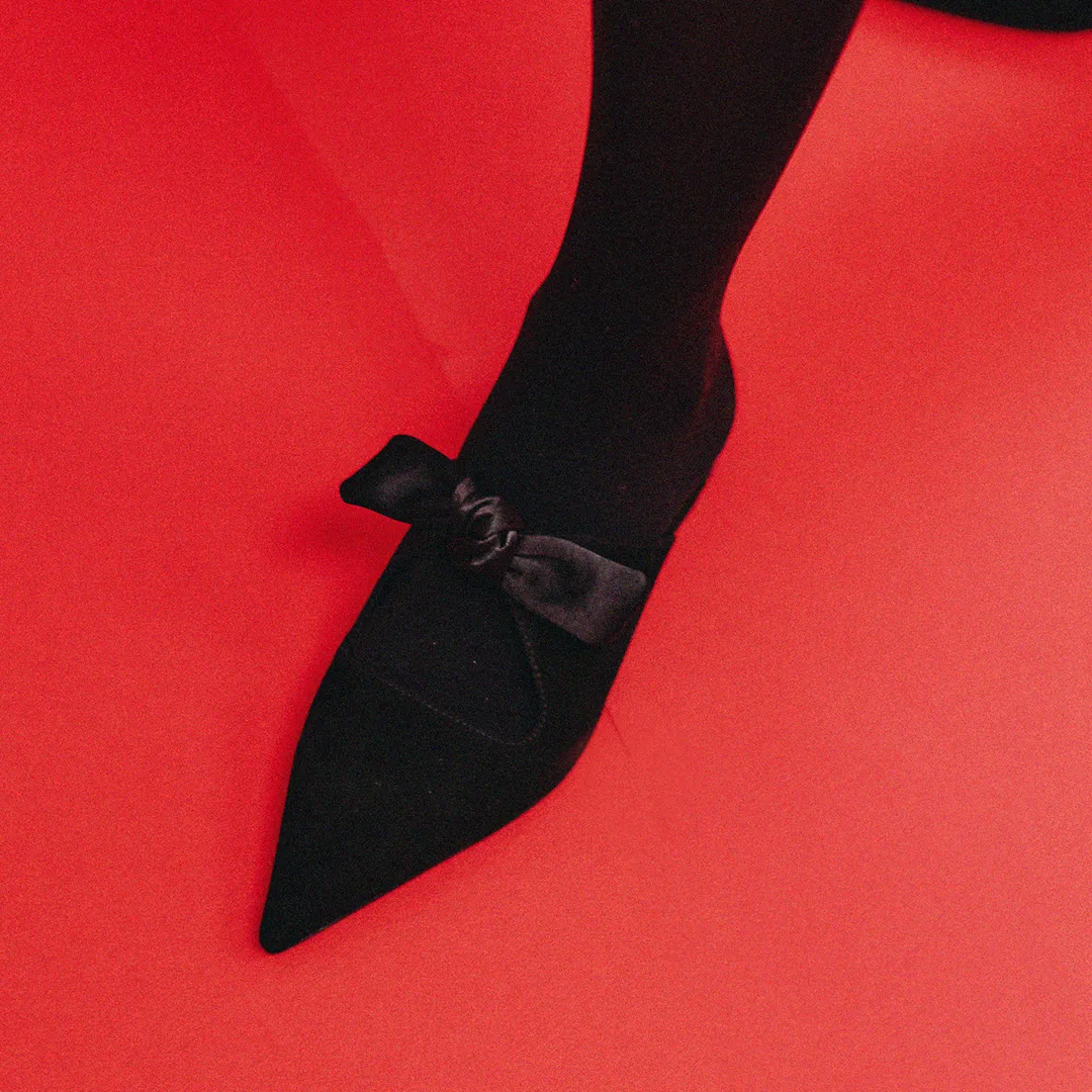 [25SS][SA25S02] ribbon flat mule BKS - 감도 깊은 취향 셀렉트샵 29CM