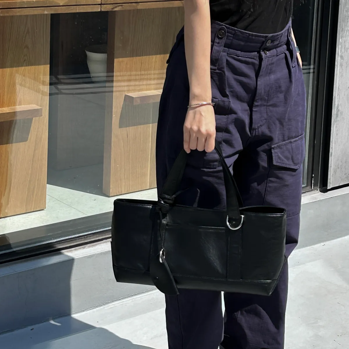 [3차 재입고] BOAT bag - Black (hard Leather ver.) - 감도 깊은 취향 셀렉트샵 29CM