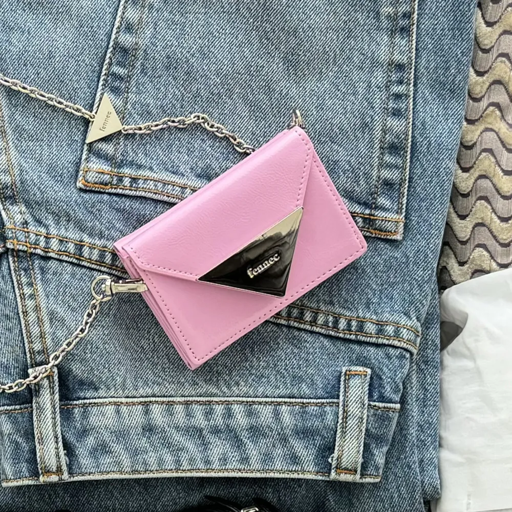CRINKLE TRIANGLE TRIPLE WALLET - COOL PINK - 감도 깊은 취향 셀렉트샵 29CM