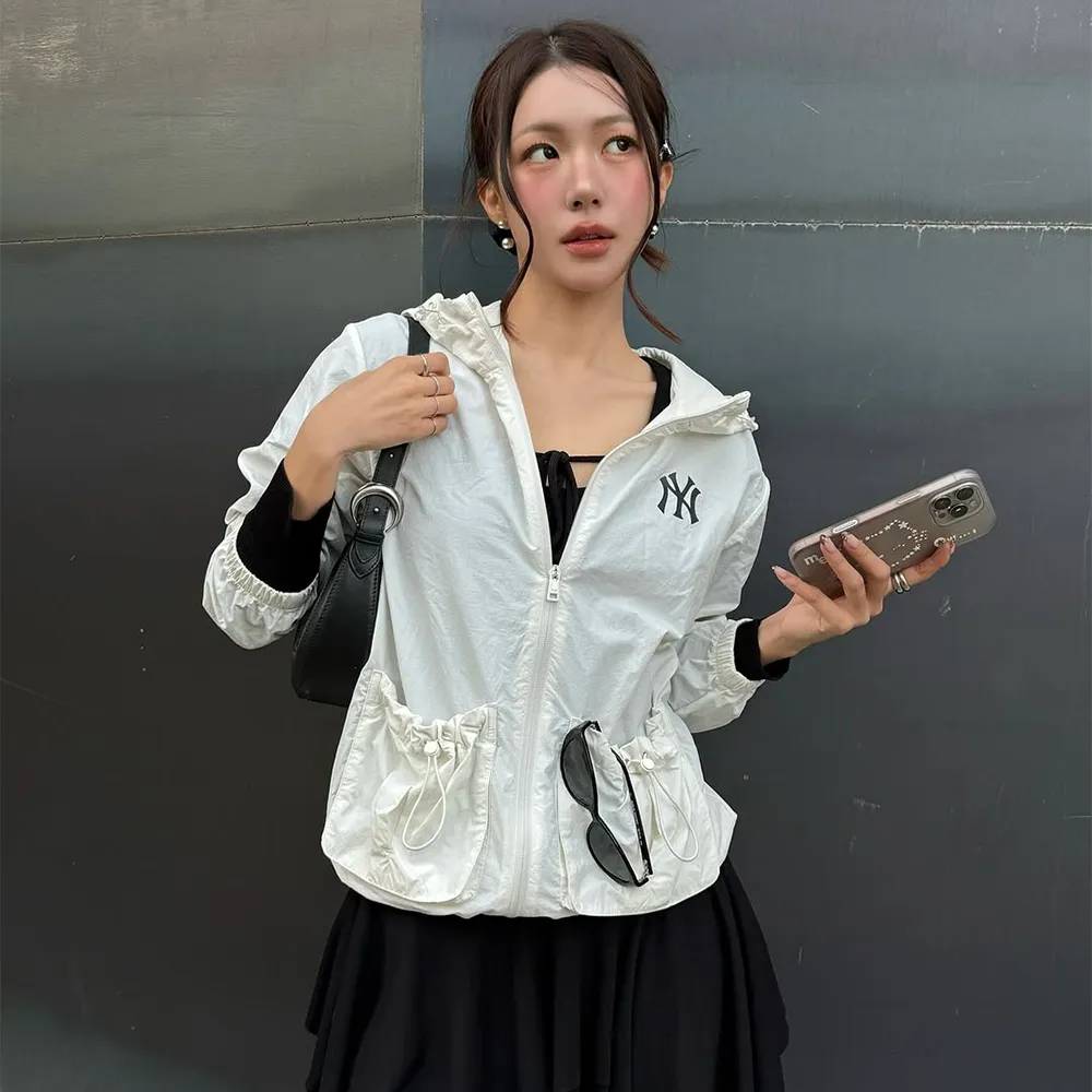 고프코어 경량 나일론 립스탑 바람막이 NY (Ivory) - 감도 깊은 취향 셀렉트샵 29CM