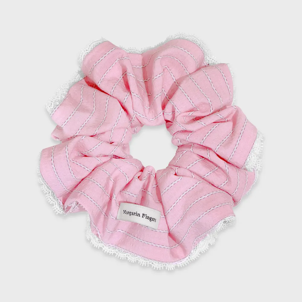 STRIPED LACE SCRUNCH (PINK) - 감도 깊은 취향 셀렉트샵 29CM