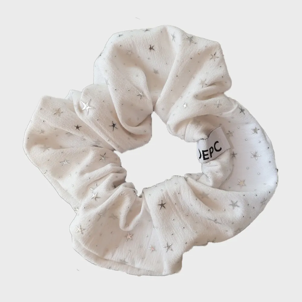 STAR SCRUNCHIE - WHITE - 감도 깊은 취향 셀렉트샵 29CM