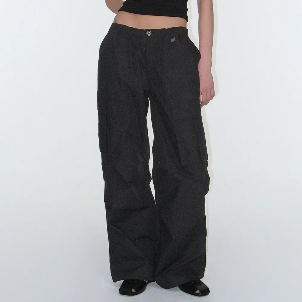 Parachute Cargo String Pants - Black - 감도 깊은 취향 셀렉트샵 29CM