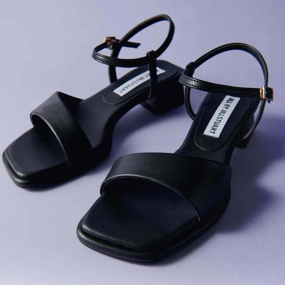[모나] 블랙 플랫폼 스퀘어 샌들 (JLSO5E553BK) - 감도 깊은 취향 셀렉트샵 29CM