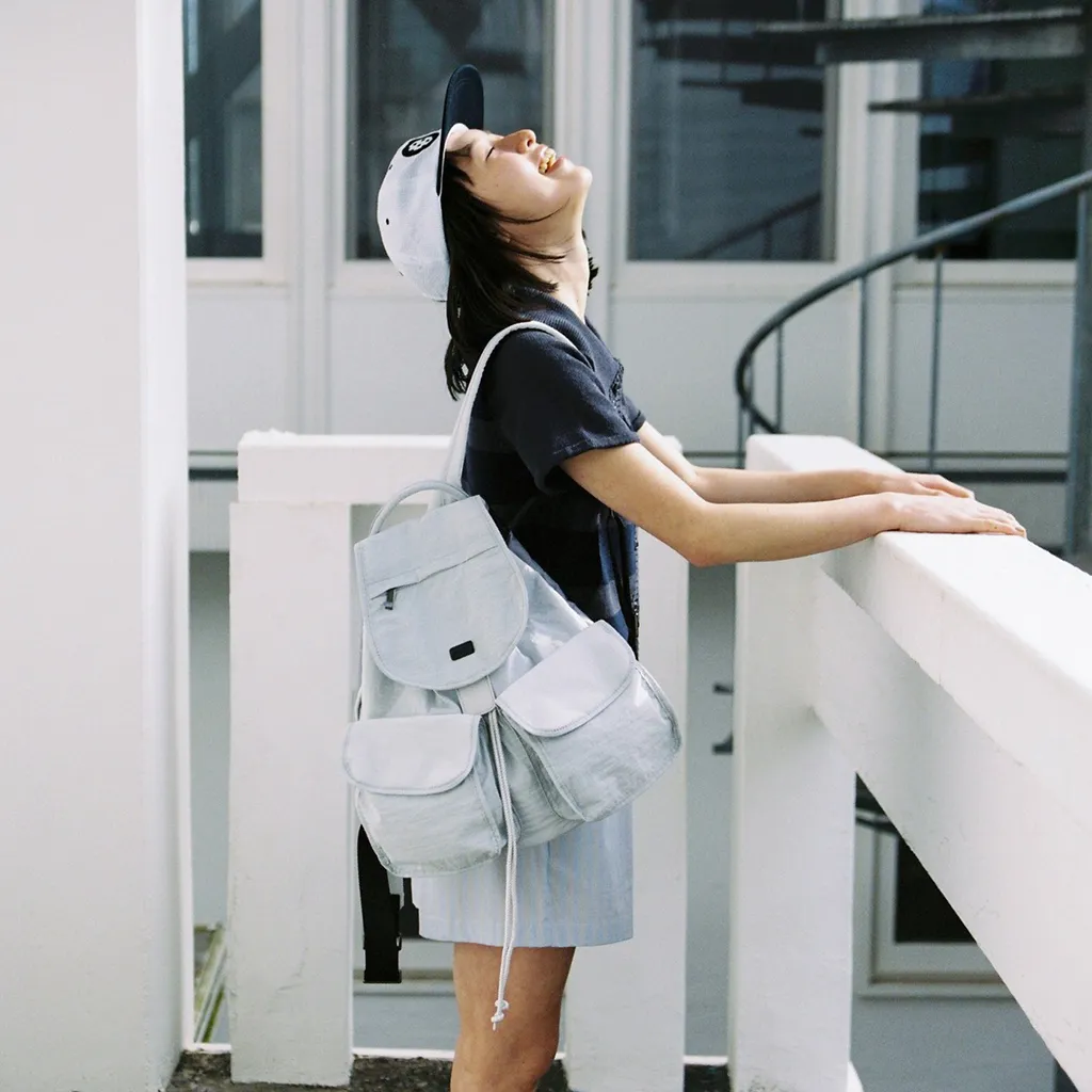 TWO POCKET BACKPACK, LIGHT GRAY - 감도 깊은 취향 셀렉트샵 29CM