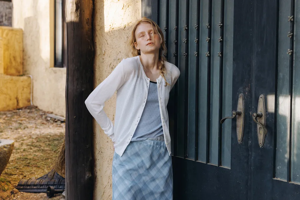 Gemma round cardigan (white) - 감도 깊은 취향 셀렉트샵 29CM