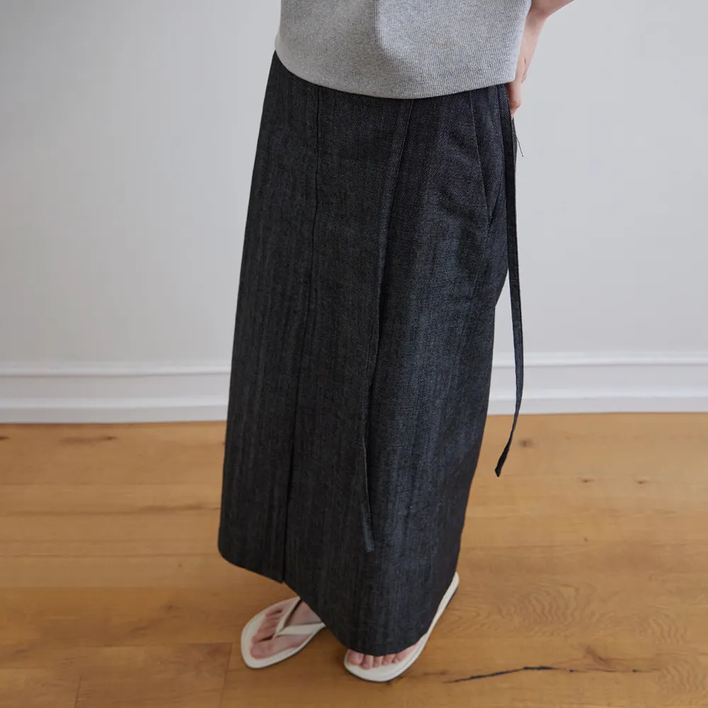 Belted H-line skirt_BLACK DENIM - 감도 깊은 취향 셀렉트샵 29CM