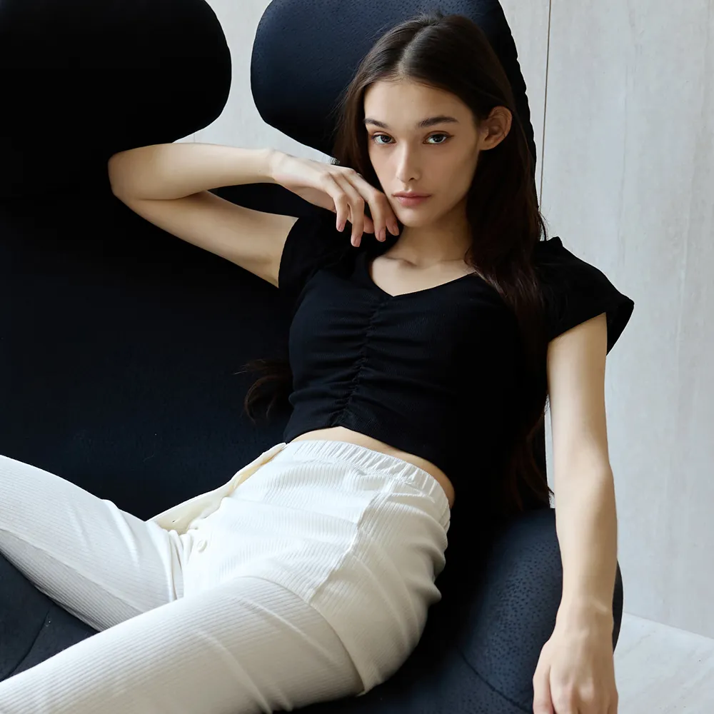 줄리 셔링 캡 슬리브 DEVI-T0130-블랙 - 감도 깊은 취향 셀렉트샵 29CM