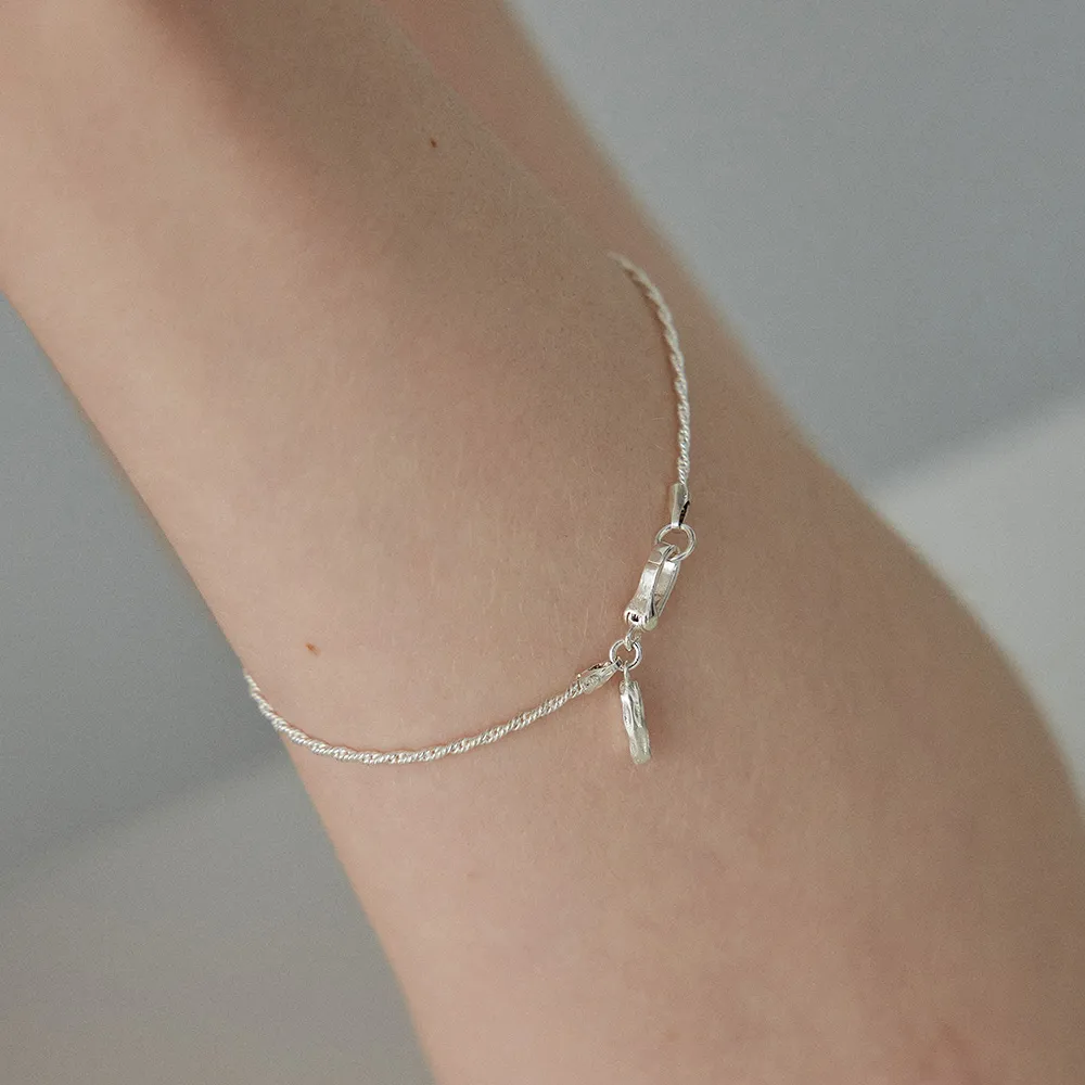 B.003/TWIST CHAIN BRACELET_SILVER - 감도 깊은 취향 셀렉트샵 29CM