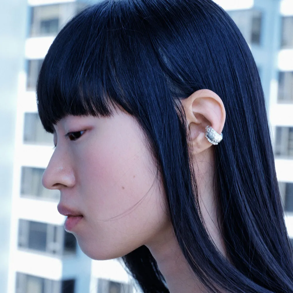 Mungteong X TSW Silver Ear Cuff [Silver] - 감도 깊은 취향 셀렉트샵 29CM