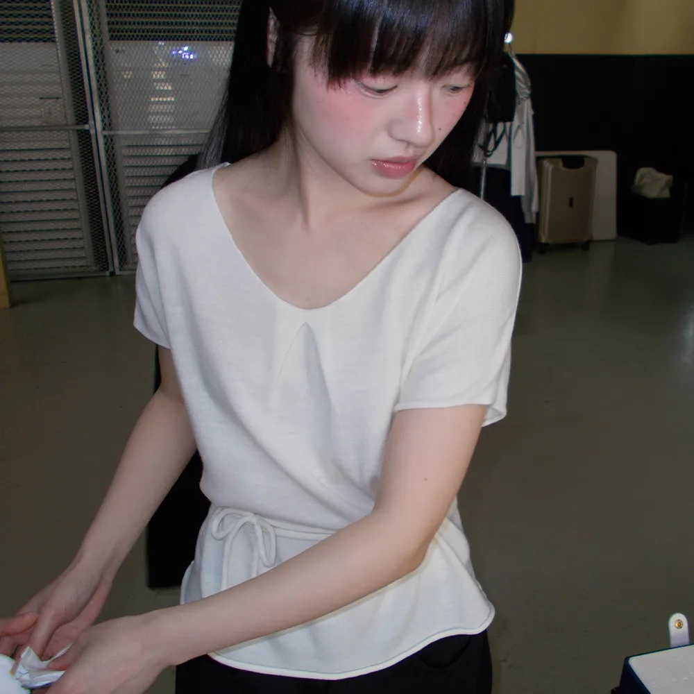 DRAWSTRING KNOT V HALF SLEEVE KNIT IVORY - 감도 깊은 취향 셀렉트샵 29CM