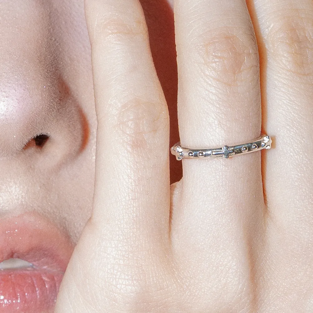 [silver925][태연 레드벨벳 조이 착용] vera cross ring - 감도 깊은 취향 셀렉트샵 29CM