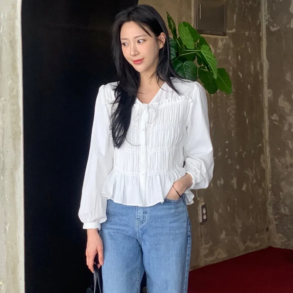 Ribbon point smoke cotton blouse_Ivory - 감도 깊은 취향 셀렉트샵 29CM