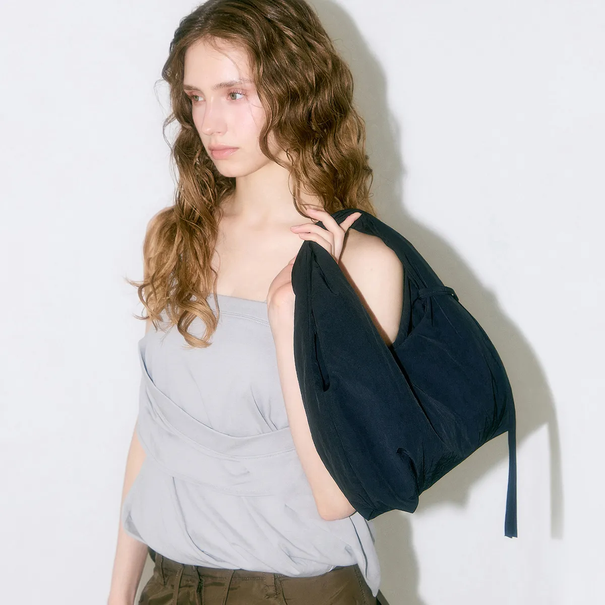 Mellow Puff Mini Bag [Black] - 감도 깊은 취향 셀렉트샵 29CM