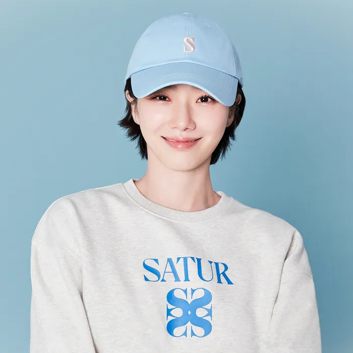 [박규영PICK]클래식 스몰 로고 볼캡 스카이 블루 - 감도 깊은 취향 셀렉트샵 29CM