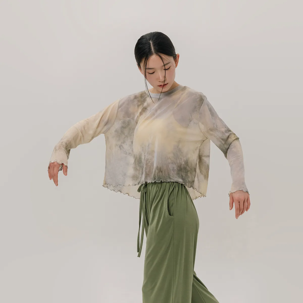 Dye flow back open cover up - 감도 깊은 취향 셀렉트샵 29CM