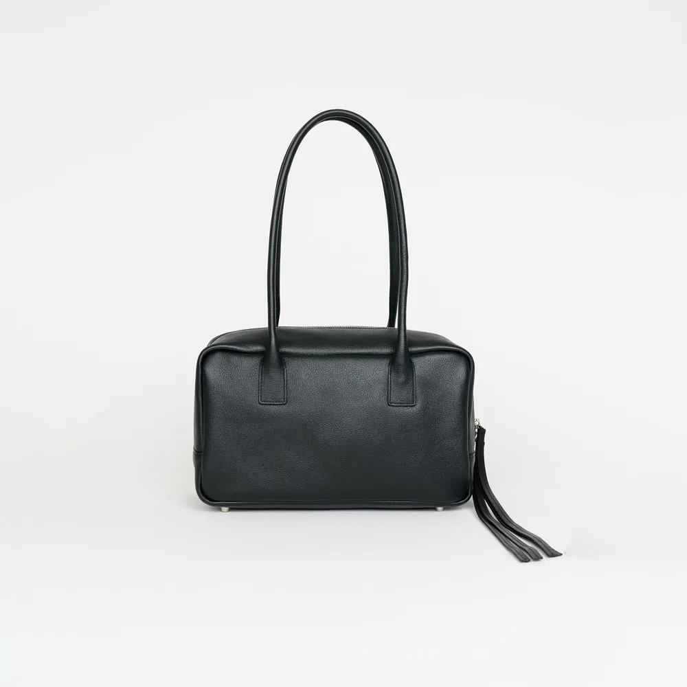 Leather Soft Square Bag (Black) - 감도 깊은 취향 셀렉트샵 29CM