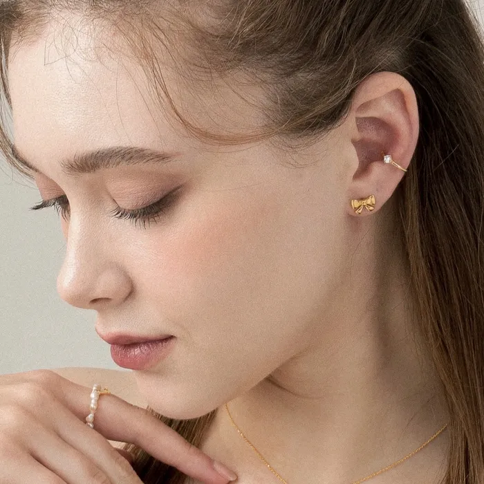 Allure Cubic Earcuff - 감도 깊은 취향 셀렉트샵 29CM