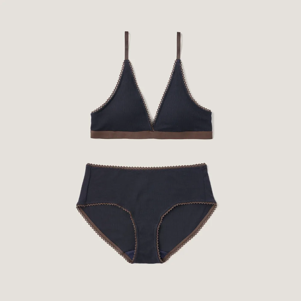 (set) Triangle tencel bra & panties in Midnight_삼각 텐셀 브라&팬티 미드나잇 - 감도 깊은 취향 셀렉트샵 29CM