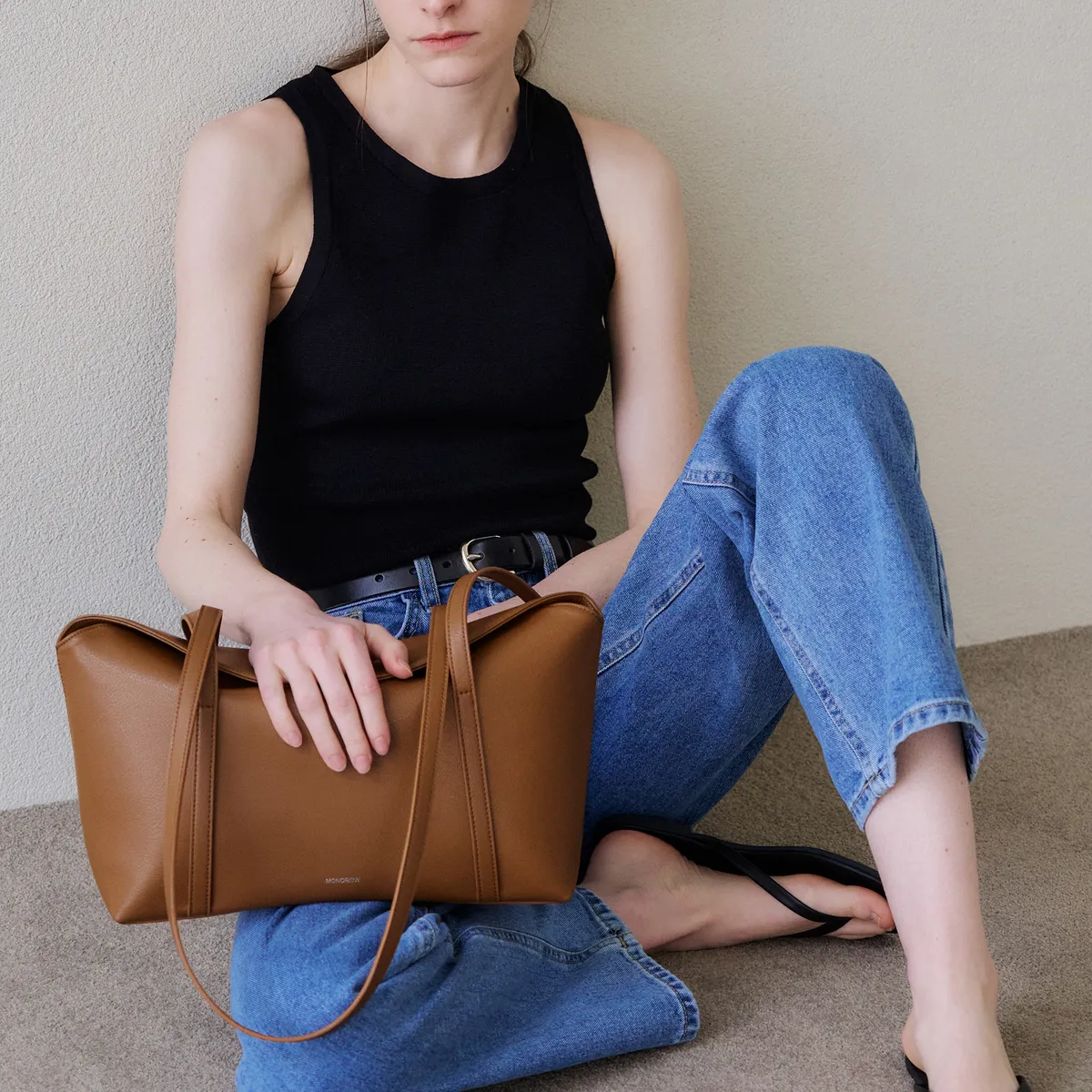 SARA BAG CAMEL - 감도 깊은 취향 셀렉트샵 29CM