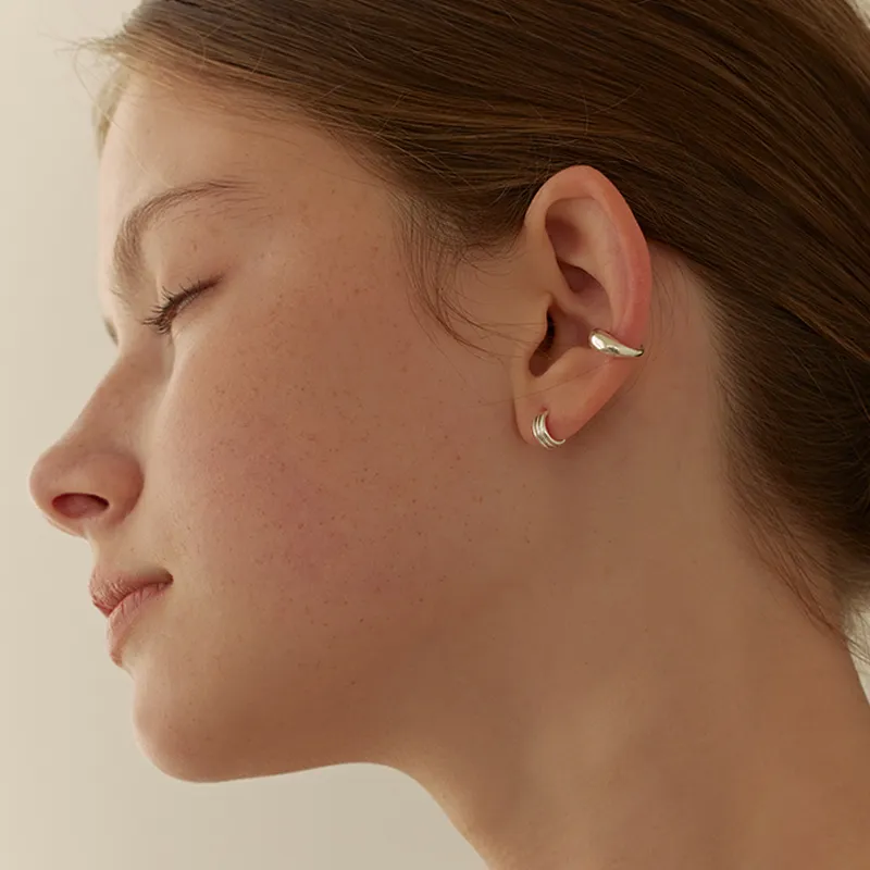 [6mm+10mm 진주귀걸이 증정] Volume wave earcuff - 감도 깊은 취향 셀렉트샵 29CM