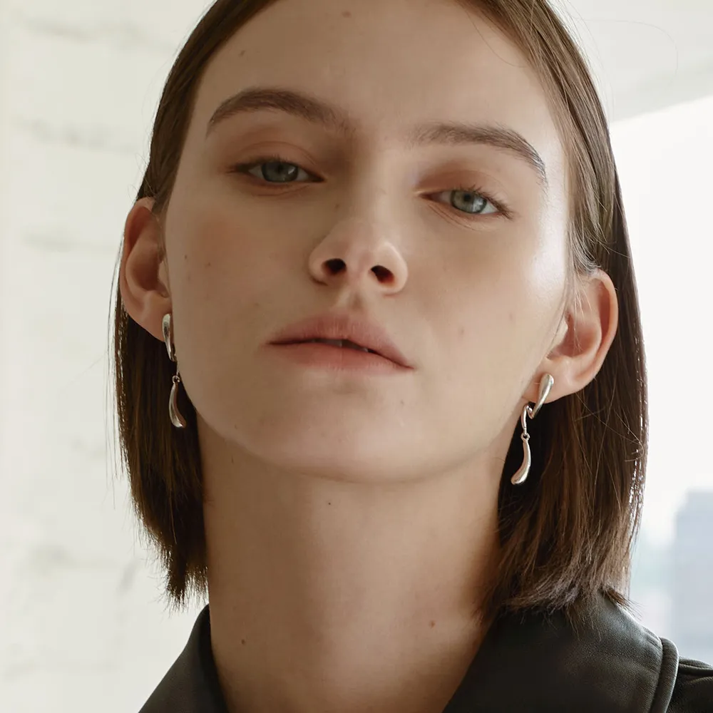 GROVE DROP EARRING (2COLOR) - 감도 깊은 취향 셀렉트샵 29CM