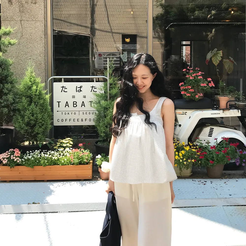 [강수PICK/3rd] Striped Seersucker Blouse_Blue - 감도 깊은 취향 셀렉트샵 29CM